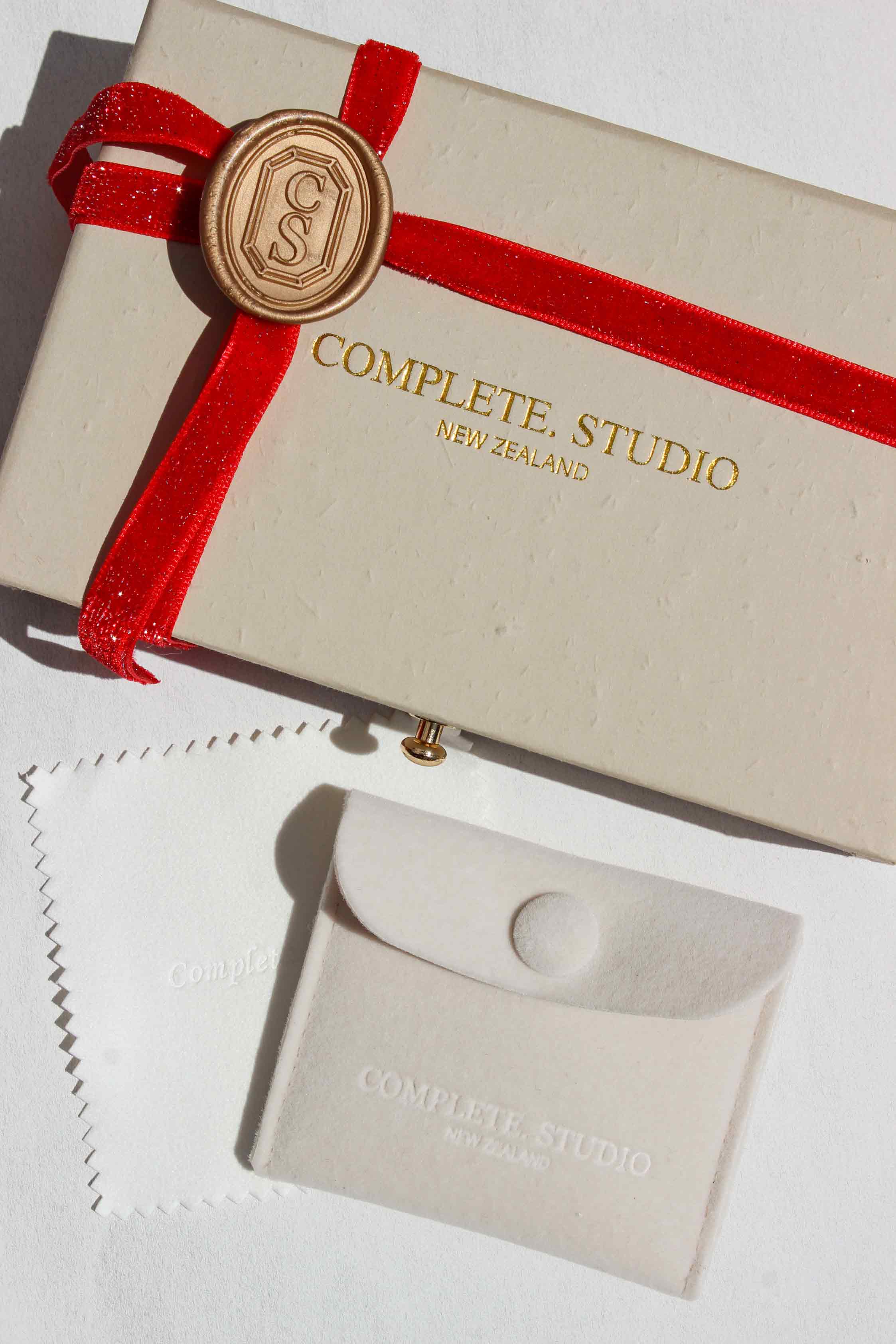 Christmas Gift Shop – Complete. Studio