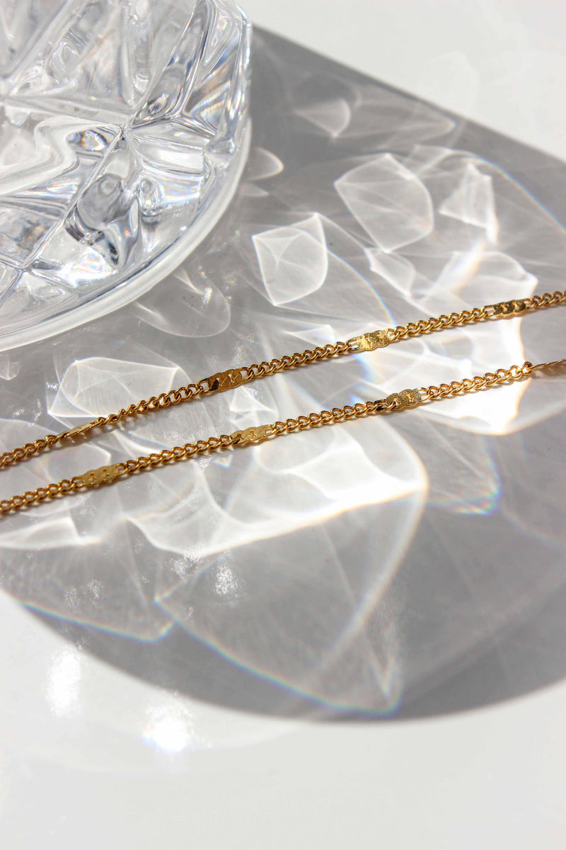 Essential Gold Chain Necklace: 14k Gold-Filled Jewellery – Complete. Studio